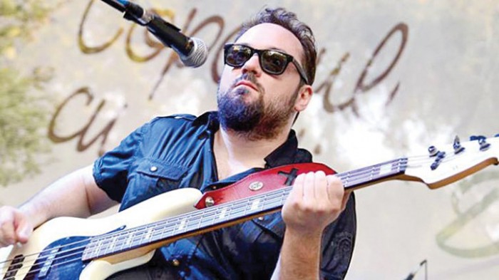 Basistul Alex Pascu si iubita solistului de la Goodbye to Gravity au ...