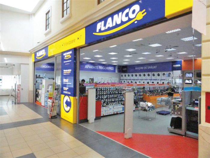 Flanco iese din mall-uri - Ziarul National