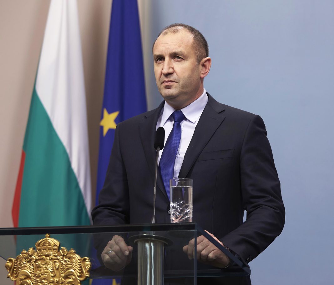 Alegeri Bulgaria. Generalul Rumen Radev câștigă un nou mandat de ...